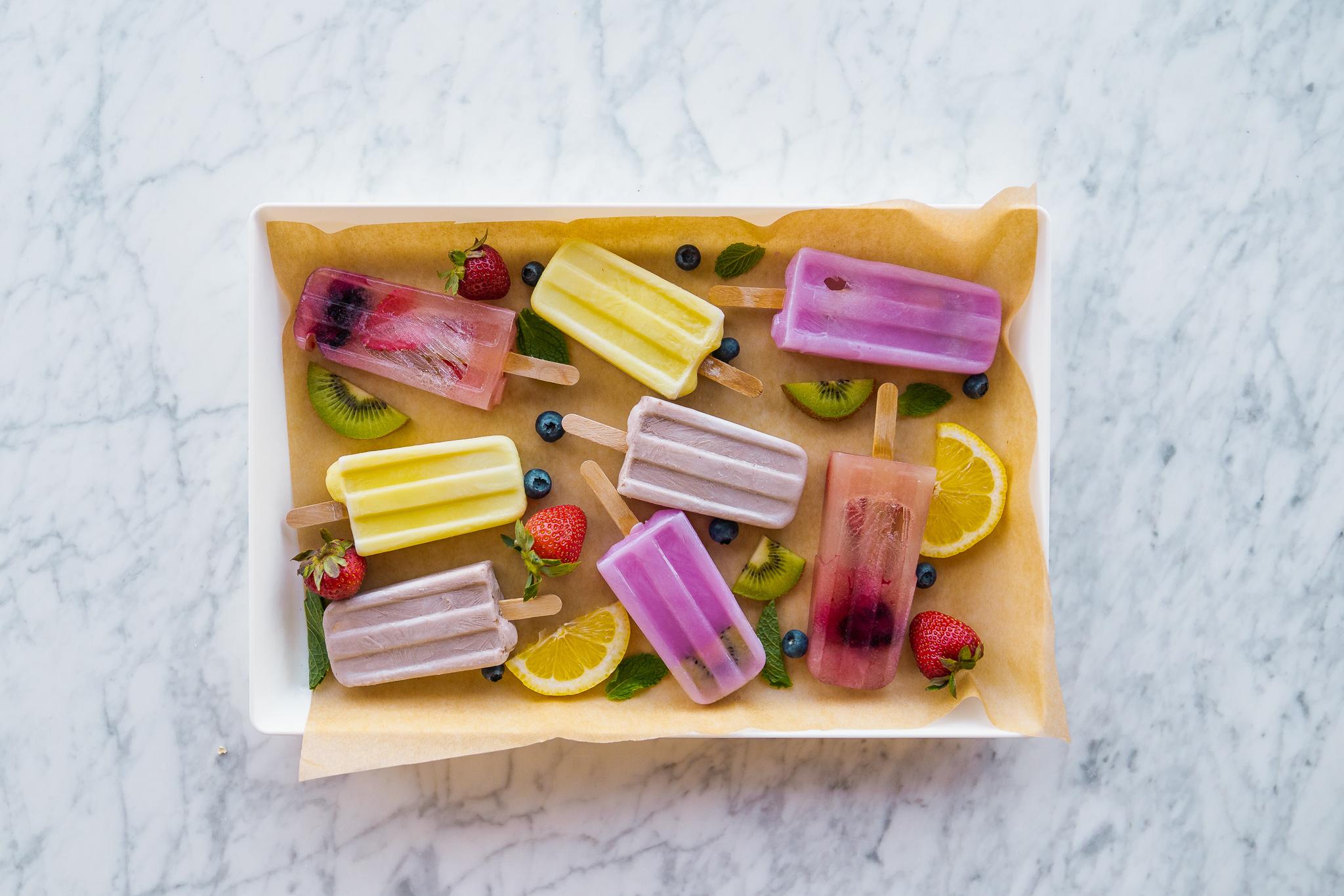 How To Make Healthy Popsicles At Home (4 Easy Recipes + Flavors)