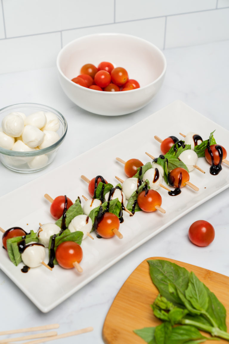How To Make Mini Caprese Salad Skewers In 5-Minutes!