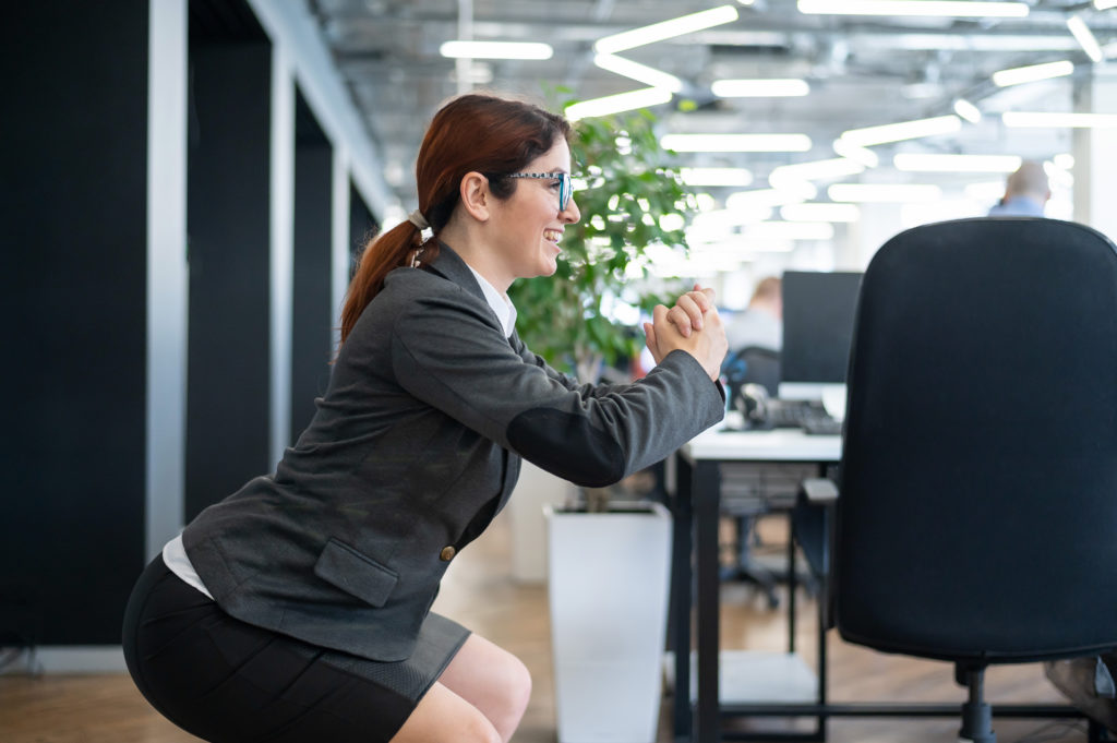 3 Quick Lunch Break Workouts For Weight Loss & Strength